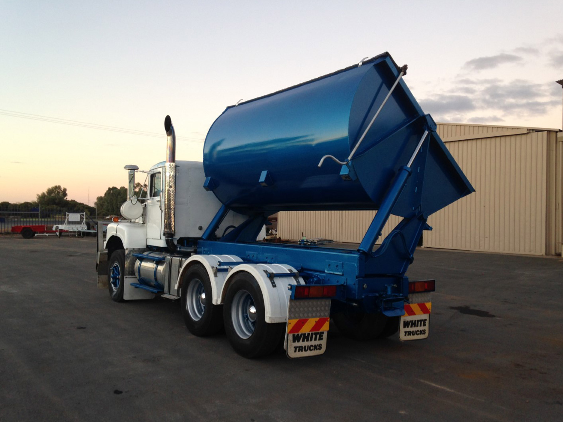 CUSTOM BUILDS - MARS Transport Equipment